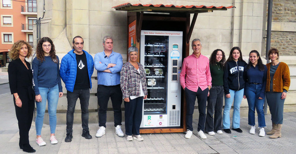 Jesuitak evitará el desperdicio de comida con una máquina de vending de acceso gratuito ...